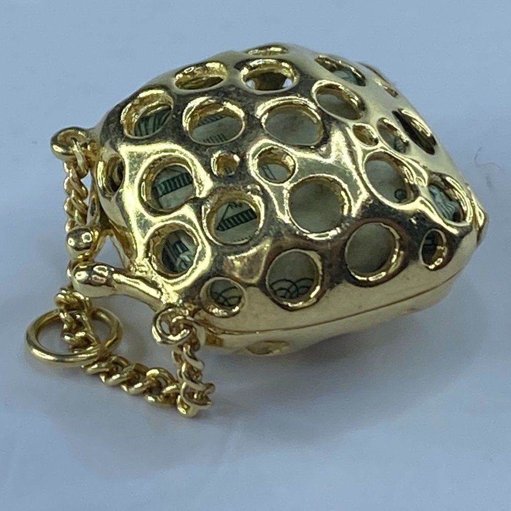 14k Gold Oversize Perforated Mechanical Lady Purse W/… - Gem